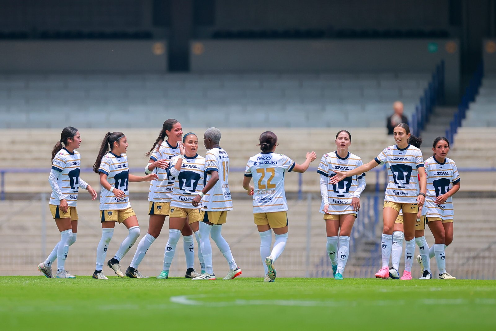 Doblete de Aerial Chavarín en victoria de Pumas
