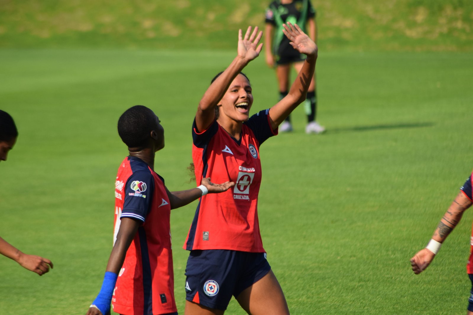 Aerial Chavarín, la nueva goleadora histórica de Cruz Azul